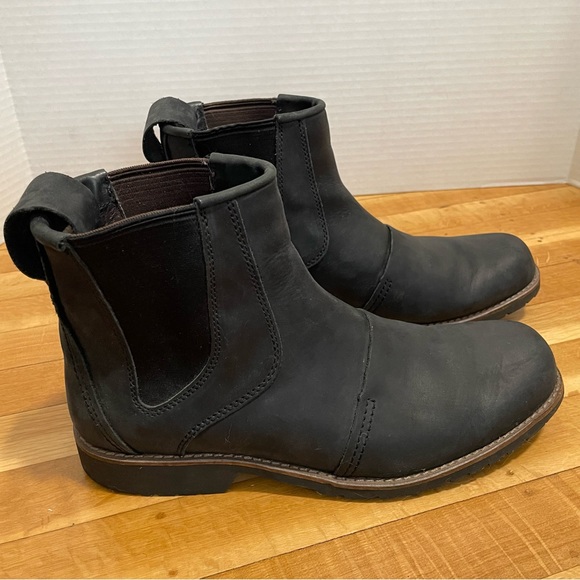 Emu | Shoes | Emu Australia Chelsea Boot | Poshmark